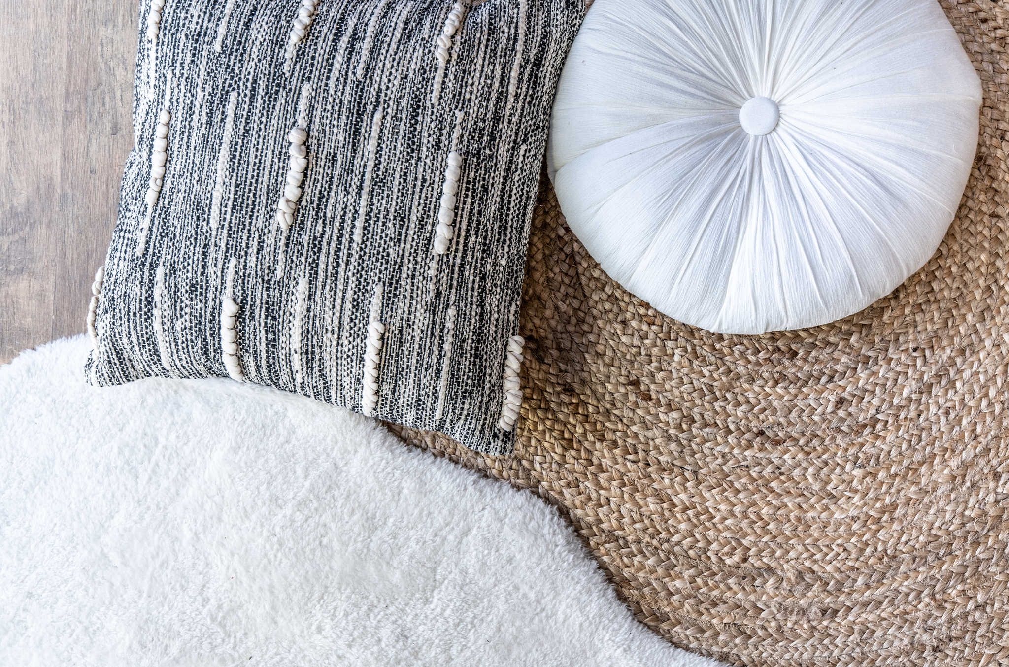 Rug Emporium | Handmade vs. Machine-made Rugs